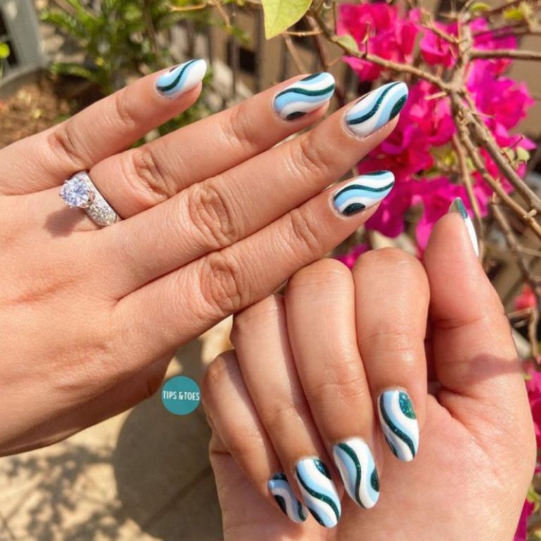 52+ Beach Vacation Nails That'll Look Perfect On Your Insta Feed