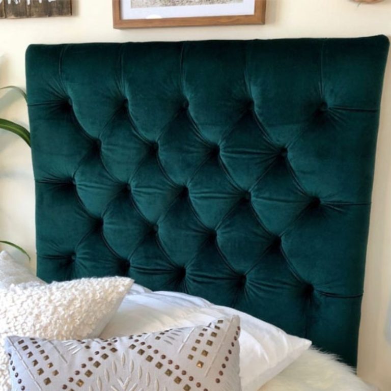 15 Preppy Dorm Room Ideas For A Bright And Colorful Dorm