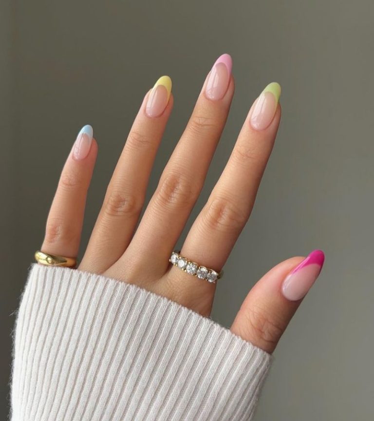 37+ Pretty Pastel French Nails That Will Make You Swoon - Lifestyle ...