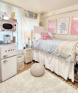 33 Coastal Dorm Room Ideas That Give Major Beach House Vibes